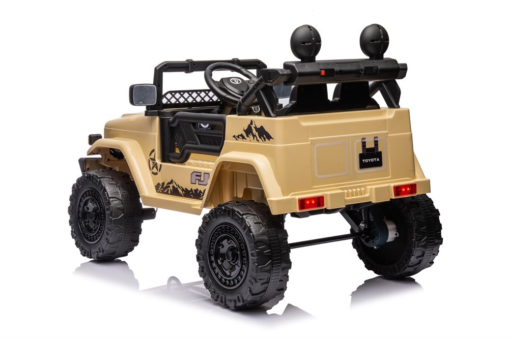 Toyota FJ Cruiser Khaki, 4x12V, EVA tires and leather seat.